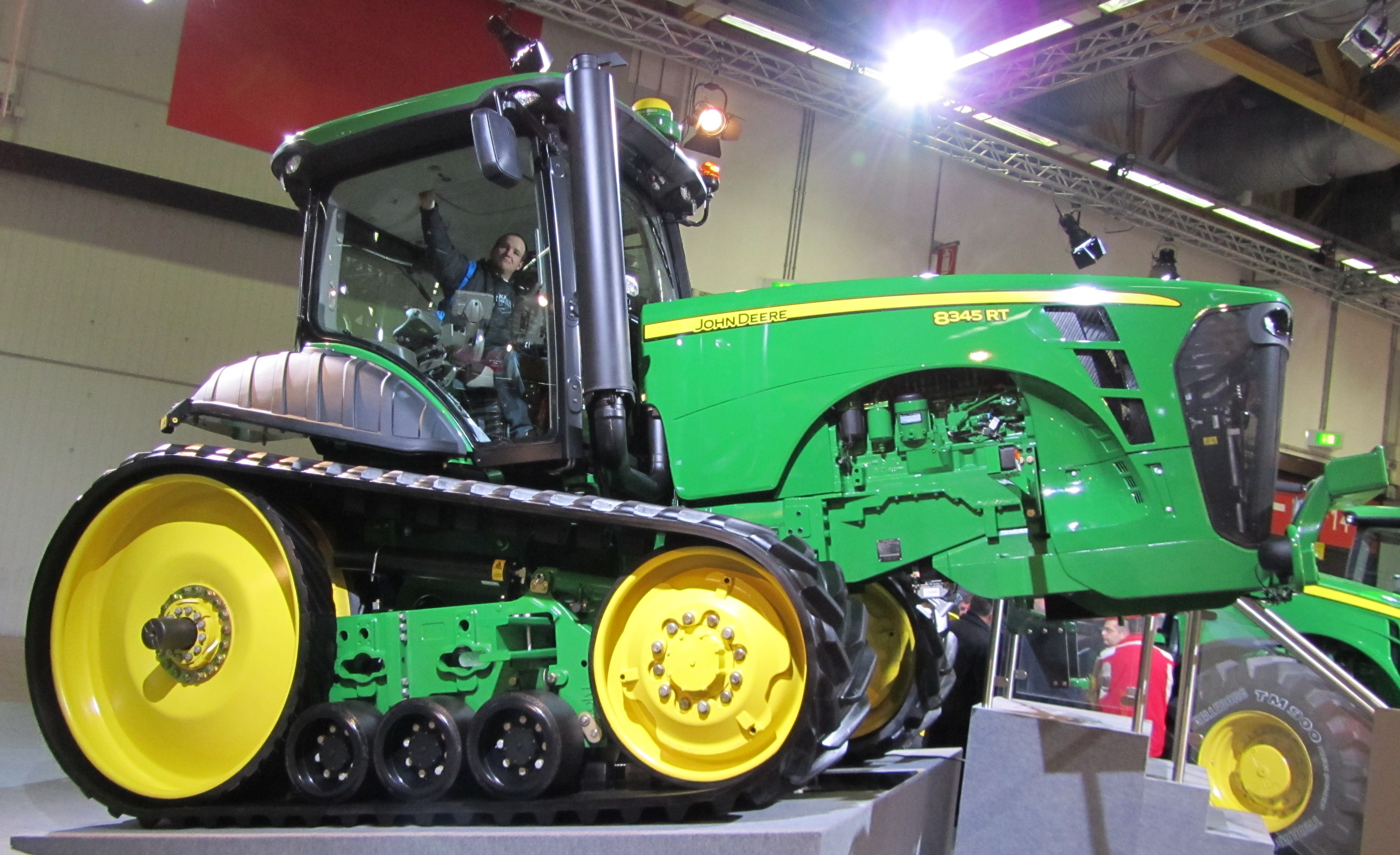 JD 8345 - Feilding Tyre ServiceFeilding Tyre Service